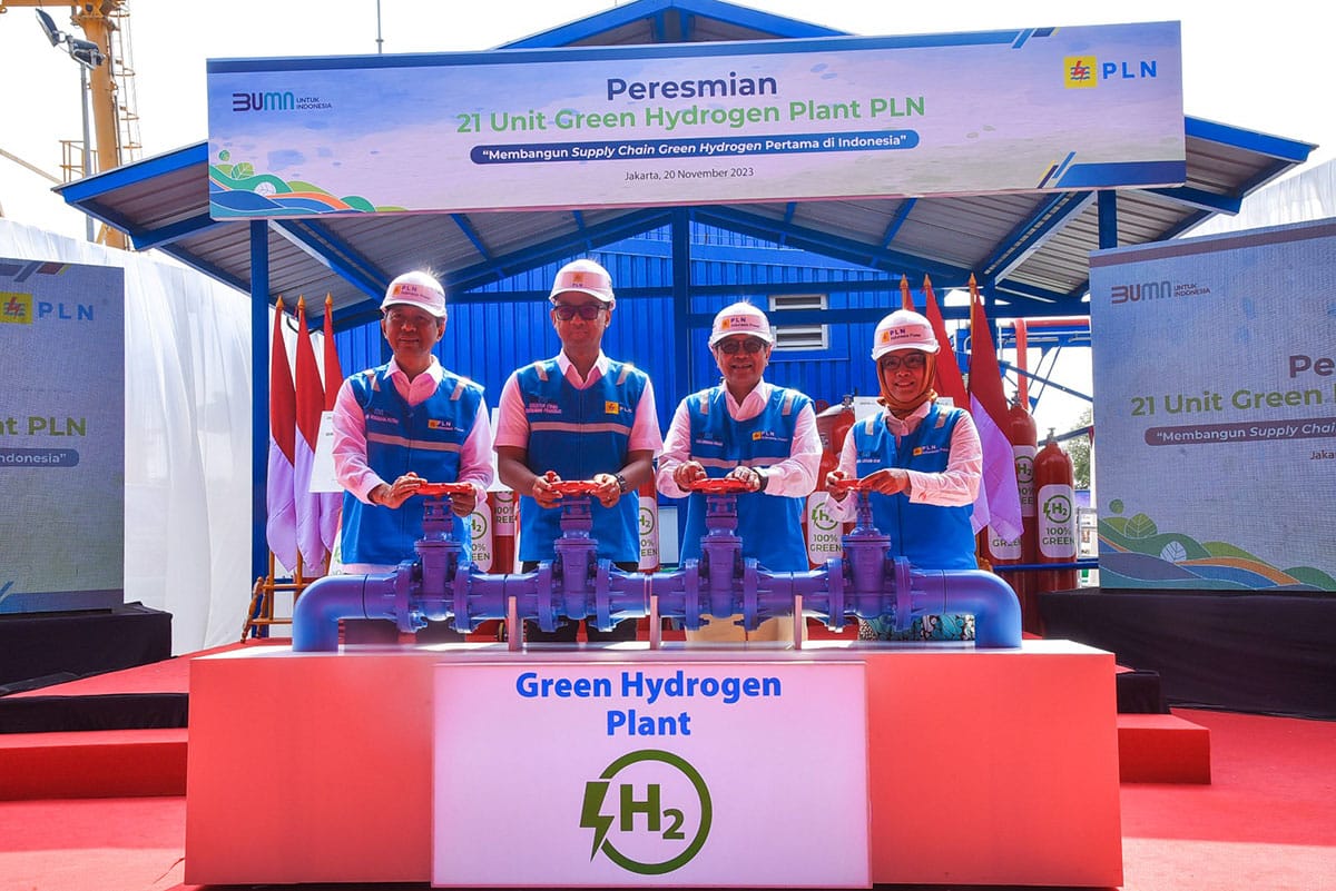 PLN inaugurates 21 green hydrogen plants, PLTU, PLTGU - PLN inaugurates ...